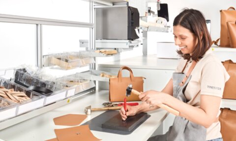 Workspaces for happier workfaces | Treston